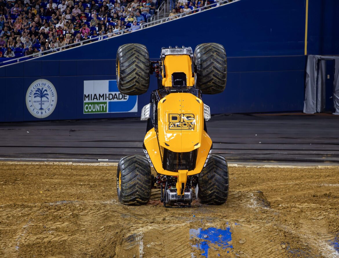 Gold Coast, Start Your Engines – Monster Jam Hits This October! - Taste ...